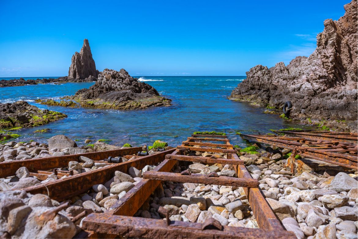 Rodalquilar: Qué Ver | Encanto Minero y Calas Escondidas